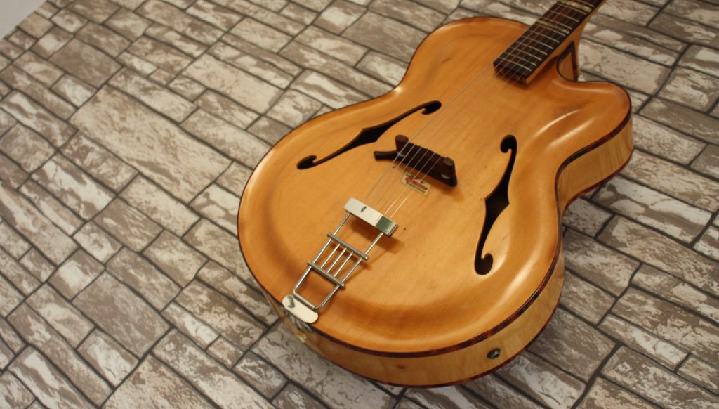 Roger Rossmeisl - RockWall Guitars | Fine, Rare & Vintage | Münster